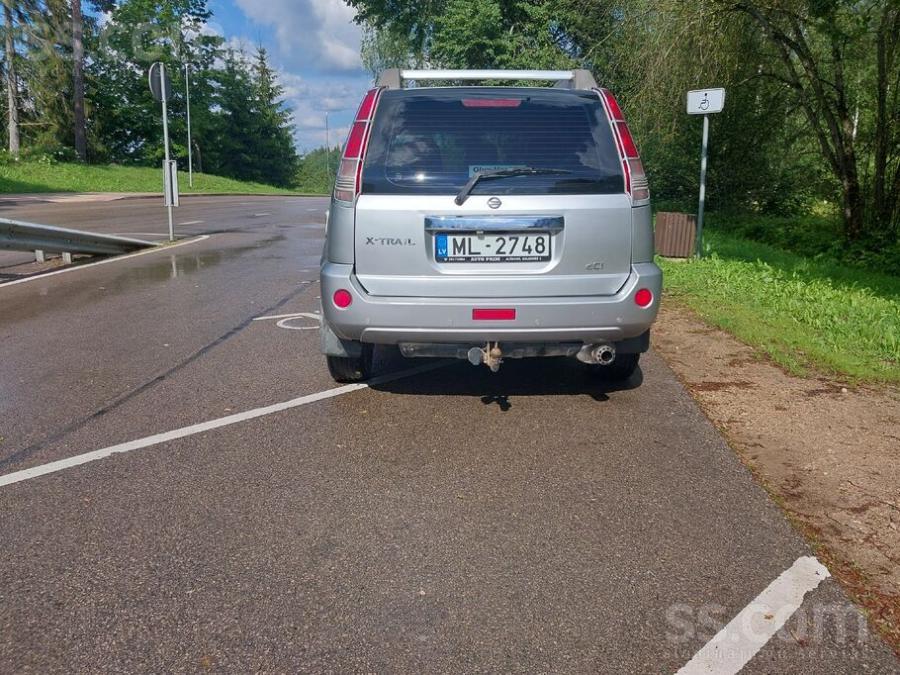 Pelēks Nissan X-Trail 2004 Alūksne, ar dzinēja tilpumu 2.20 L un nobraukumu 0 tūkst. km par 2150 €, foto 7 vietnē AUTOMOTO.COM.LV