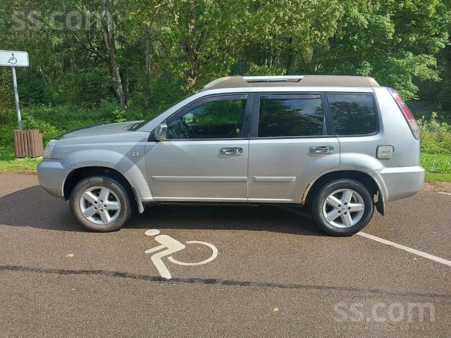 Pelēks Nissan X-Trail 2004 Alūksne, ar dzinēja tilpumu 2.20 L un nobraukumu 0 tūkst. km par 2150 €, foto 9 vietnē AUTOMOTO.COM.LV
