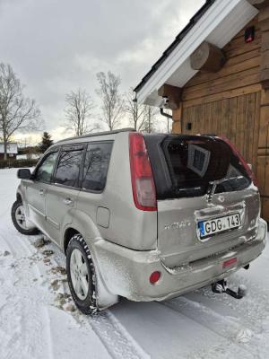 Pelēks Nissan X-Trail 2004 Molėtai, ar dzinēja tilpumu 2.18 L un nobraukumu 264 tūkst. km par 4001 €, foto 3 vietnē AUTOMOTO.COM.LV