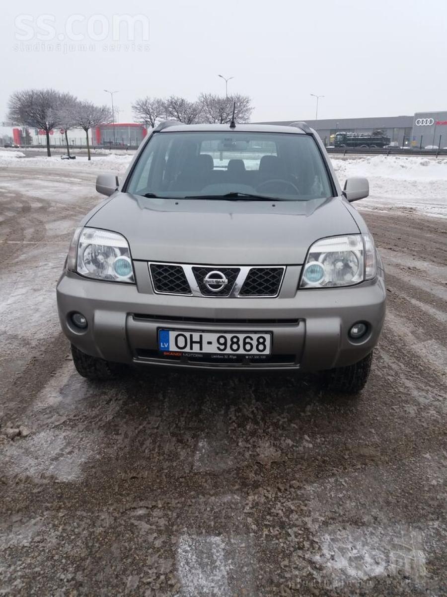 Grey Nissan X-Trail 2004 in Riga, with an engine capacity of 2.20 L and mileage of 273 thousand km for 2290 €, photo 13 on AUTOMOTO.COM.LV