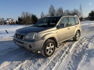 Grey Nissan X-Trail 2004 in Taurage, with an engine capacity of 2.18 L and mileage of 240 thousand km for 2200 €, photo  on AUTOMOTO.COM.LV