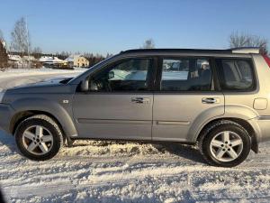 Grey Nissan X-Trail 2004 in Taurage, with an engine capacity of 2.18 L and mileage of 240 thousand km for 2200 €, photo 2 on AUTOMOTO.COM.LV