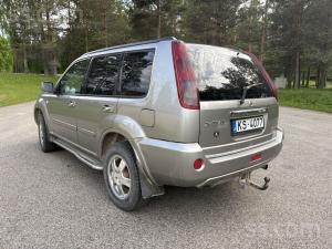 Pelēks Nissan X-Trail 2004 Gulbene, ar dzinēja tilpumu 2.20 L un nobraukumu 408 tūkst. km par 1650 €, foto 5 vietnē AUTOMOTO.COM.LV