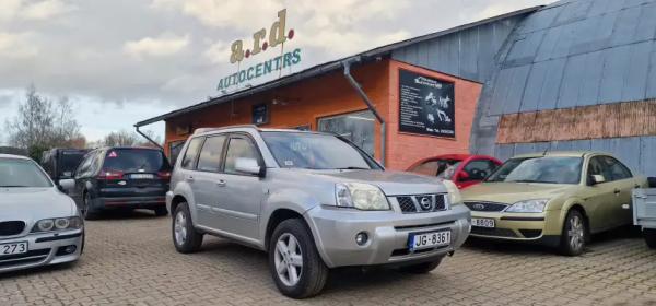 Grey Nissan X-Trail 2004 in Valmiera, with an engine capacity of 2.20 L and mileage of 302 thousand km for 1100 €, photo 1 on AUTOMOTO.COM.LV