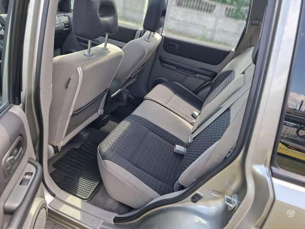 Pelēks Nissan X-Trail 2004 Marijampole, ar dzinēja tilpumu 2.18 L un nobraukumu 330 tūkst. km par 2599 €, foto 8 vietnē AUTOMOTO.COM.LV