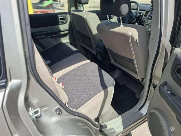 Pelēks Nissan X-Trail 2004 Marijampole, ar dzinēja tilpumu 2.18 L un nobraukumu 330 tūkst. km par 2599 €, foto 9 vietnē AUTOMOTO.COM.LV