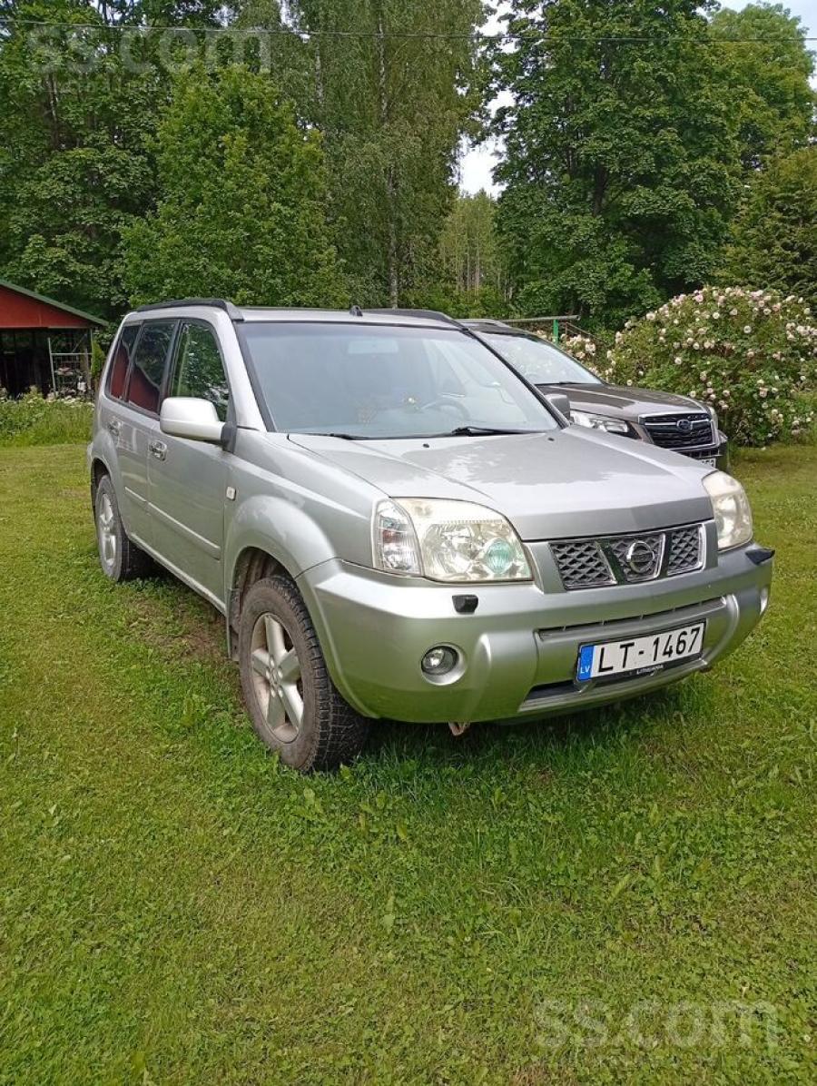 Pelēks Nissan X-Trail 2004 Daugavpils, ar dzinēja tilpumu 2.50 L un nobraukumu 292 tūkst. km par 1690 €, foto 1 vietnē AUTOMOTO.COM.LV