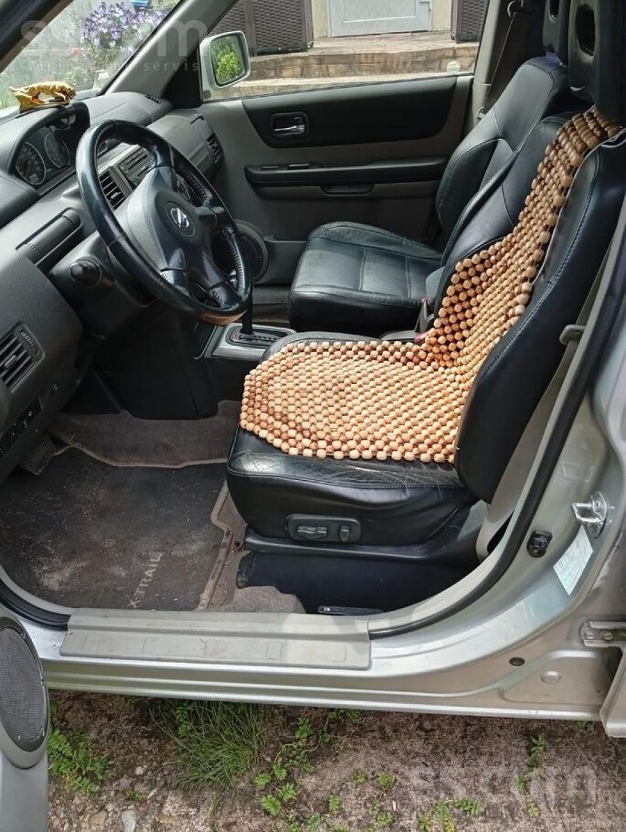 Pelēks Nissan X-Trail 2004 Daugavpils, ar dzinēja tilpumu 2.50 L un nobraukumu 292 tūkst. km par 1690 €, foto 4 vietnē AUTOMOTO.COM.LV