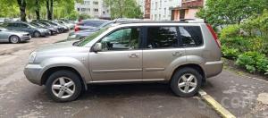 Grey Nissan X-Trail 2004 in Riga, with an engine capacity of 2.50 L and mileage of 320 thousand km for 1000 €, photo 4 on AUTOMOTO.COM.LV