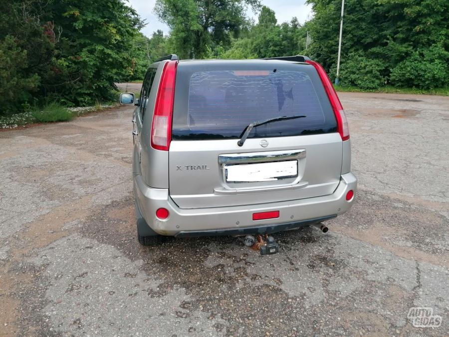 Pelēks Nissan X-Trail 2004 Utena, ar dzinēja tilpumu 2.50 L un nobraukumu 292 tūkst. km par 1850 €, foto 9 vietnē AUTOMOTO.COM.LV