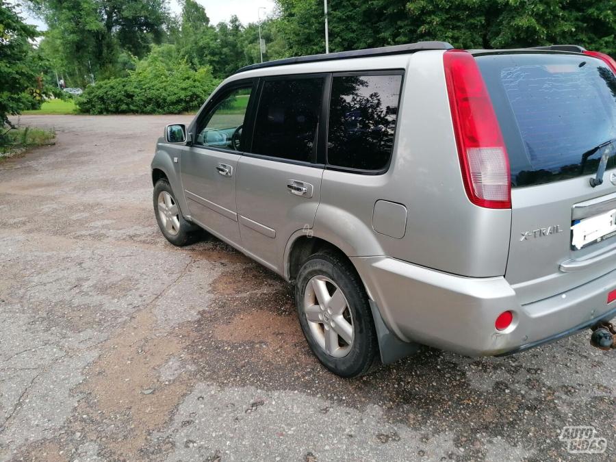 Pelēks Nissan X-Trail 2004 Utena, ar dzinēja tilpumu 2.50 L un nobraukumu 292 tūkst. km par 1850 €, foto 10 vietnē AUTOMOTO.COM.LV