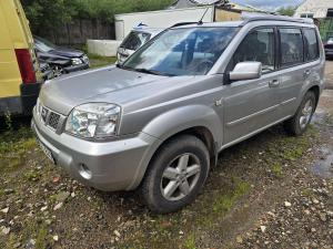 Grey Nissan X-Trail 2004 in Vilnius, with an engine capacity of 2.18 L and mileage of 382 thousand km for 1000 €, photo 3 on AUTOMOTO.COM.LV
