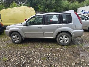 Grey Nissan X-Trail 2004 in Vilnius, with an engine capacity of 2.18 L and mileage of 382 thousand km for 1000 €, photo 4 on AUTOMOTO.COM.LV