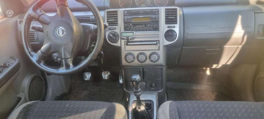 Grey Nissan X-Trail 2004 in Vilnius, with an engine capacity of 2.18 L and mileage of 382 thousand km for 1000 €, photo 11 on AUTOMOTO.COM.LV