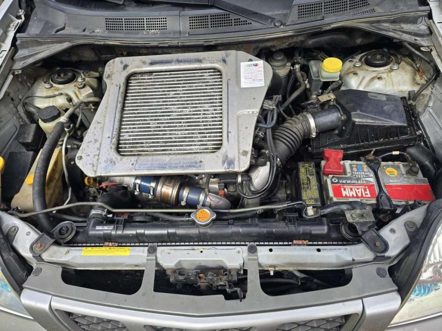 Grey Nissan X-Trail 2004 in Vilnius, with an engine capacity of 2.18 L and mileage of 382 thousand km for 1000 €, photo 12 on AUTOMOTO.COM.LV