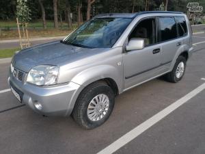 Серый Ниссан ИксТрейл 2004 в Молетай, объемом двигателя 2.00 л и пробегом 317 тыс. км за 1100 €, фото  на AUTOMOTO.COM.LV