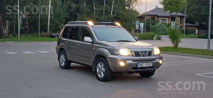 Pelēks Nissan X-Trail 2004 Rīga, ar dzinēja tilpumu 2.20 L un nobraukumu 276 tūkst. km par 1850 €, foto 1 vietnē AUTOMOTO.COM.LV