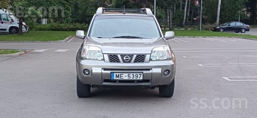 Pelēks Nissan X-Trail 2004 Rīga, ar dzinēja tilpumu 2.20 L un nobraukumu 276 tūkst. km par 1850 €, foto 4 vietnē AUTOMOTO.COM.LV