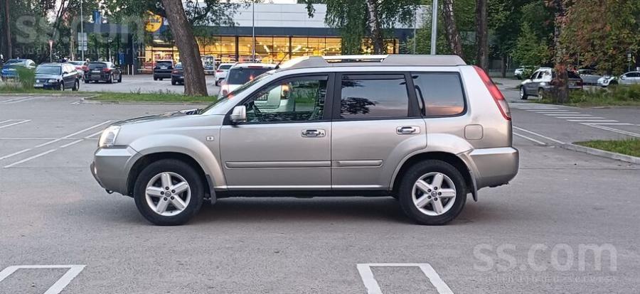 Pelēks Nissan X-Trail 2004 Rīga, ar dzinēja tilpumu 2.20 L un nobraukumu 276 tūkst. km par 1850 €, foto 9 vietnē AUTOMOTO.COM.LV