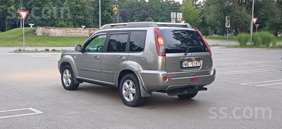 Pelēks Nissan X-Trail 2004 Rīga, ar dzinēja tilpumu 2.20 L un nobraukumu 276 tūkst. km par 1850 €, foto 10 vietnē AUTOMOTO.COM.LV