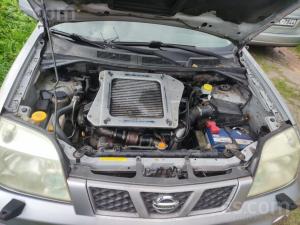 Pelēks Nissan X-Trail 2004 Daugavpils, ar dzinēja tilpumu 2.20 L un nobraukumu 375 tūkst. km par 1000 €, foto 8 vietnē AUTOMOTO.COM.LV