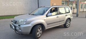 Grey Nissan X-Trail 2004 in Daugavpils, with an engine capacity of 2.20 L and mileage of 376 thousand km for 850 €, photo 3 on AUTOMOTO.COM.LV