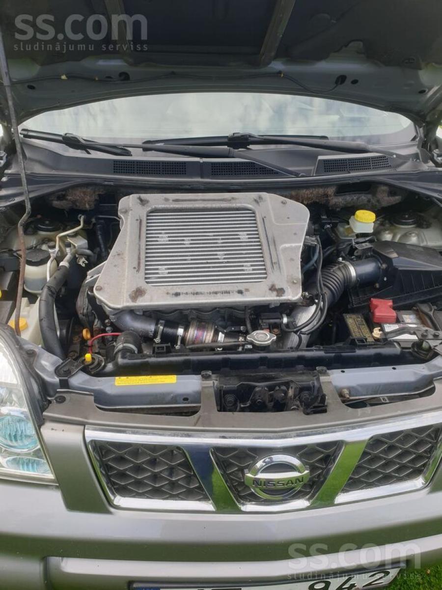 Grey Nissan X-Trail 2004 in Rezekne, with an engine capacity of 2.20 L and mileage of 349 thousand km for 2550 €, photo 12 on AUTOMOTO.COM.LV
