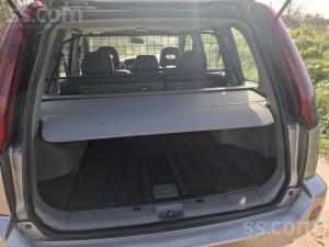 Pelēks Nissan X-Trail 2004 Rēzekne, ar dzinēja tilpumu 2.20 L un nobraukumu 268 tūkst. km par 2250 €, foto 7 vietnē AUTOMOTO.COM.LV