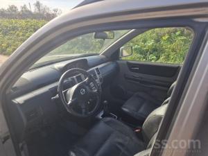 Pelēks Nissan X-Trail 2004 Rēzekne, ar dzinēja tilpumu 2.20 L un nobraukumu 268 tūkst. km par 2250 €, foto 8 vietnē AUTOMOTO.COM.LV