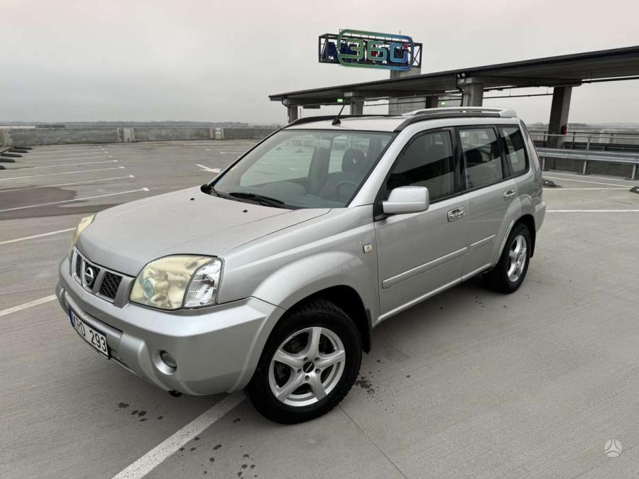 Pelēks Nissan X-Trail 2005 Viļņa, ar dzinēja tilpumu 2.20 L un nobraukumu 240 tūkst. km par 1999 €, foto 2 vietnē AUTOMOTO.COM.LV
