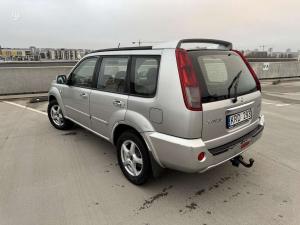 Pelēks Nissan X-Trail 2005 Viļņa, ar dzinēja tilpumu 2.20 L un nobraukumu 240 tūkst. km par 1999 €, foto 5 vietnē AUTOMOTO.COM.LV