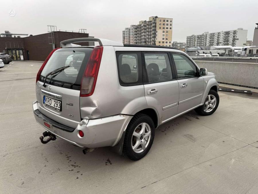 Pelēks Nissan X-Trail 2005 Viļņa, ar dzinēja tilpumu 2.20 L un nobraukumu 240 tūkst. km par 1999 €, foto 7 vietnē AUTOMOTO.COM.LV