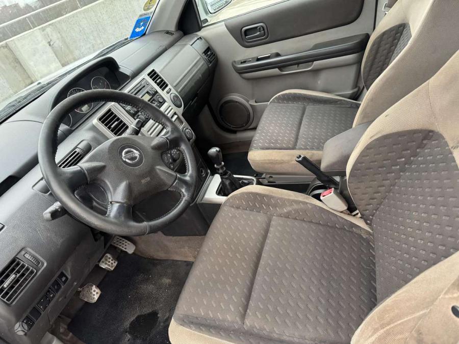 Pelēks Nissan X-Trail 2005 Viļņa, ar dzinēja tilpumu 2.20 L un nobraukumu 240 tūkst. km par 1999 €, foto 8 vietnē AUTOMOTO.COM.LV