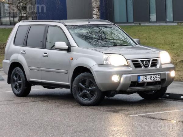 Grey Nissan X-Trail 2005 in Jekabpils, with an engine capacity of 2.20 L and mileage of 198 thousand km for 2700 €, photo 1 on AUTOMOTO.COM.LV
