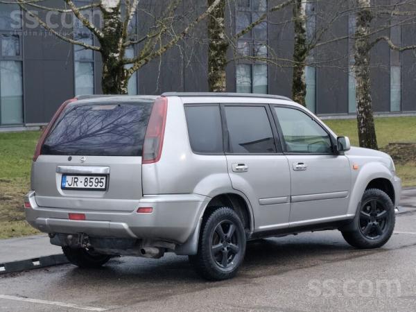 Grey Nissan X-Trail 2005 in Jekabpils, with an engine capacity of 2.20 L and mileage of 198 thousand km for 2700 €, photo 2 on AUTOMOTO.COM.LV