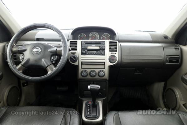Grey Nissan X-Trail 2005 in Tallinn, with an engine capacity of 2.50 L and mileage of 293 thousand km for 1299 €, photo 5 on AUTOMOTO.COM.LV
