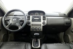 Grey Nissan X-Trail 2005 in Tallinn, with an engine capacity of 2.50 L and mileage of 293 thousand km for 1299 €, photo 5 on AUTOMOTO.COM.LV