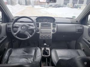 Grey Nissan X-Trail 2005 in Vilnius, with an engine capacity of 2.18 L and mileage of 274 thousand km for 2000 €, photo 7 on AUTOMOTO.COM.LV