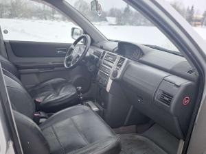 Grey Nissan X-Trail 2005 in Vilnius, with an engine capacity of 2.18 L and mileage of 274 thousand km for 2000 €, photo 8 on AUTOMOTO.COM.LV