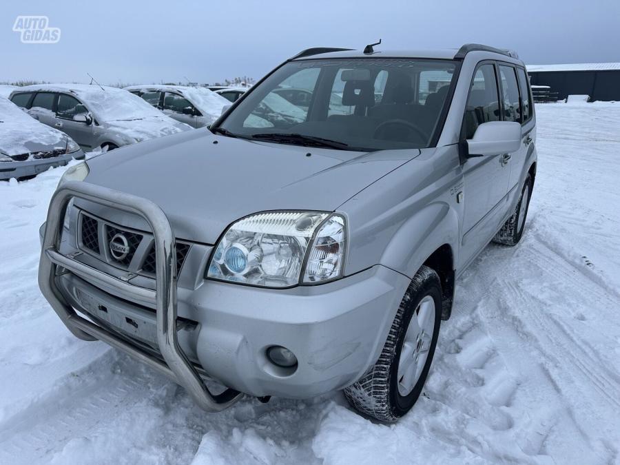 Grey Nissan X-Trail 2005 in Giraite, with an engine capacity of 2.20 L and mileage of 235 thousand km for 2900 €, photo 1 on AUTOMOTO.COM.LV