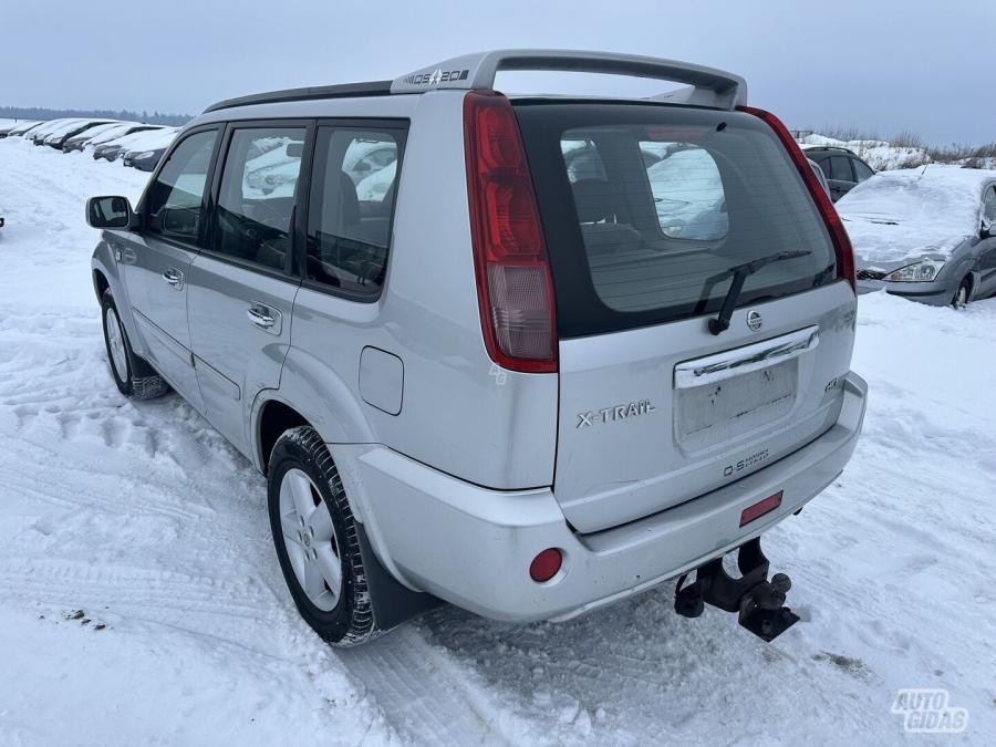 Grey Nissan X-Trail 2005 in Giraite, with an engine capacity of 2.20 L and mileage of 235 thousand km for 2900 €, photo 7 on AUTOMOTO.COM.LV