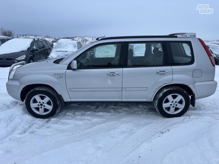 Grey Nissan X-Trail 2005 in Giraite, with an engine capacity of 2.20 L and mileage of 235 thousand km for 2900 €, photo 8 on AUTOMOTO.COM.LV