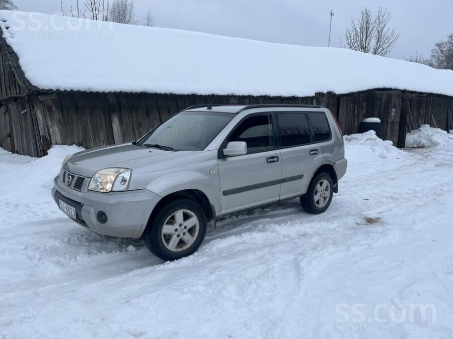 Pelēks Nissan X-Trail 2005 Aizkraukle, ar dzinēja tilpumu 2.20 L un nobraukumu 279 tūkst. km par 1500 €, foto 2 vietnē AUTOMOTO.COM.LV