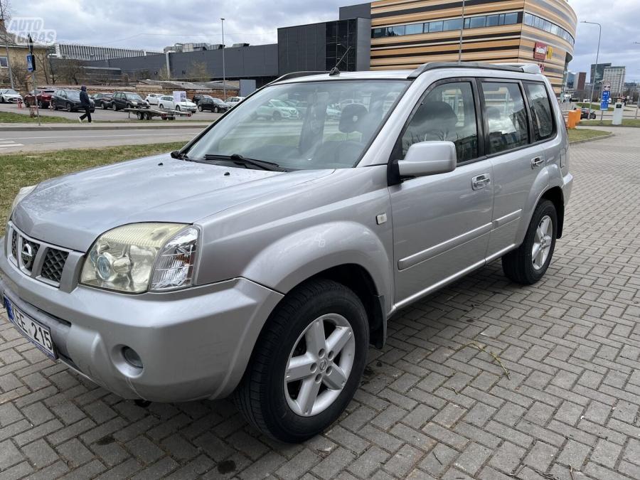 Grey Nissan X-Trail 2005 in Vilnius, with an engine capacity of 2.20 L and mileage of 313 thousand km for 2200 €, photo 4 on AUTOMOTO.COM.LV