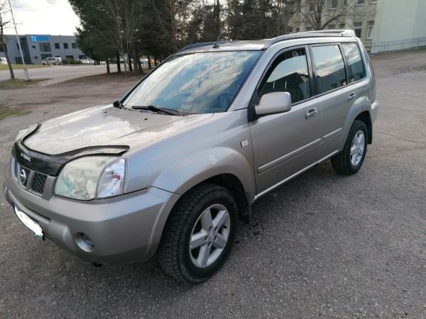 Grey Nissan X-Trail 2005 in Utena, with an engine capacity of 2.20 L and mileage of 256 thousand km for 1650 €, photo 1 on AUTOMOTO.COM.LV