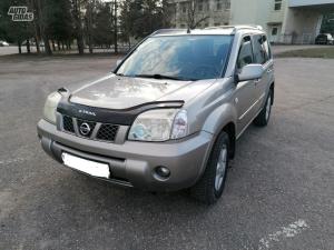 Pelēks Nissan X-Trail 2005 Utena, ar dzinēja tilpumu 2.20 L un nobraukumu 256 tūkst. km par 1650 €, foto 3 vietnē AUTOMOTO.COM.LV