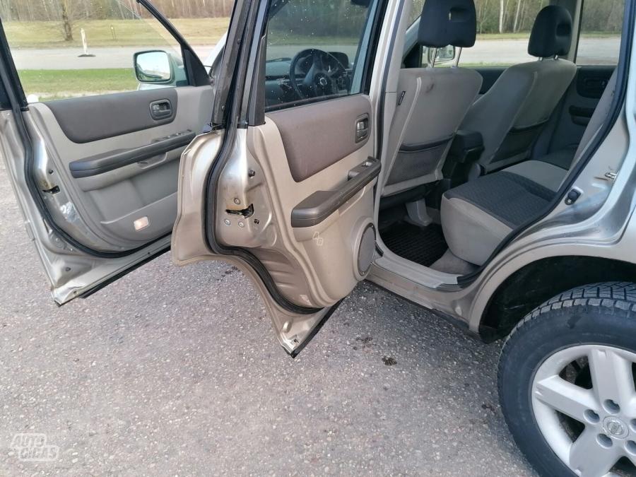 Pelēks Nissan X-Trail 2005 Utena, ar dzinēja tilpumu 2.20 L un nobraukumu 256 tūkst. km par 1650 €, foto 9 vietnē AUTOMOTO.COM.LV