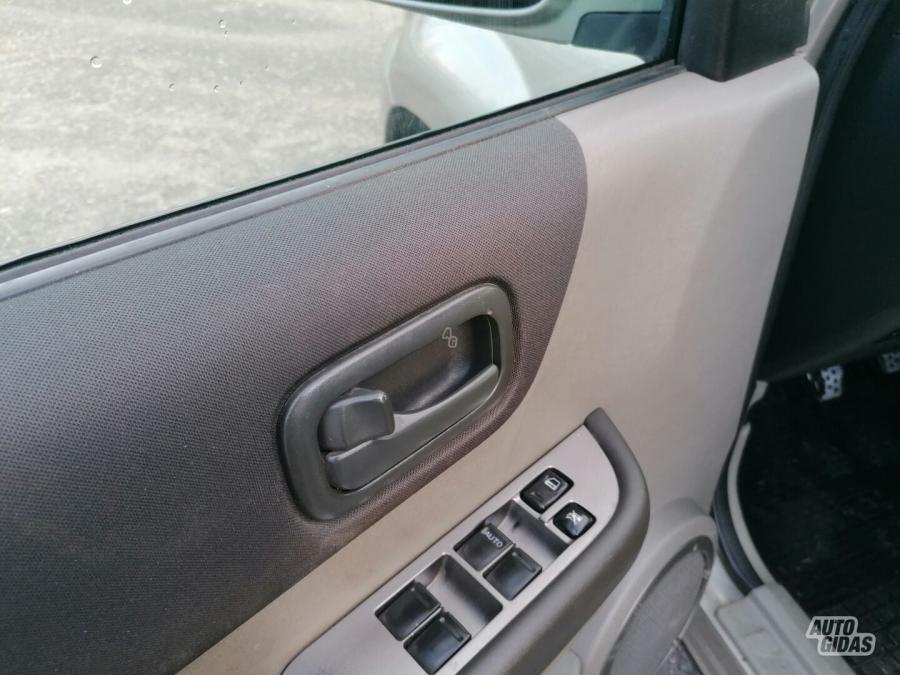 Pelēks Nissan X-Trail 2005 Utena, ar dzinēja tilpumu 2.20 L un nobraukumu 256 tūkst. km par 1650 €, foto 12 vietnē AUTOMOTO.COM.LV