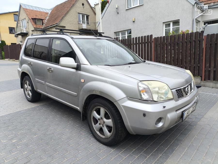 Grey Nissan X-Trail 2005 in Vilnius, with an engine capacity of 2.00 L and mileage of 250 thousand km for 1090 €, photo 1 on AUTOMOTO.COM.LV