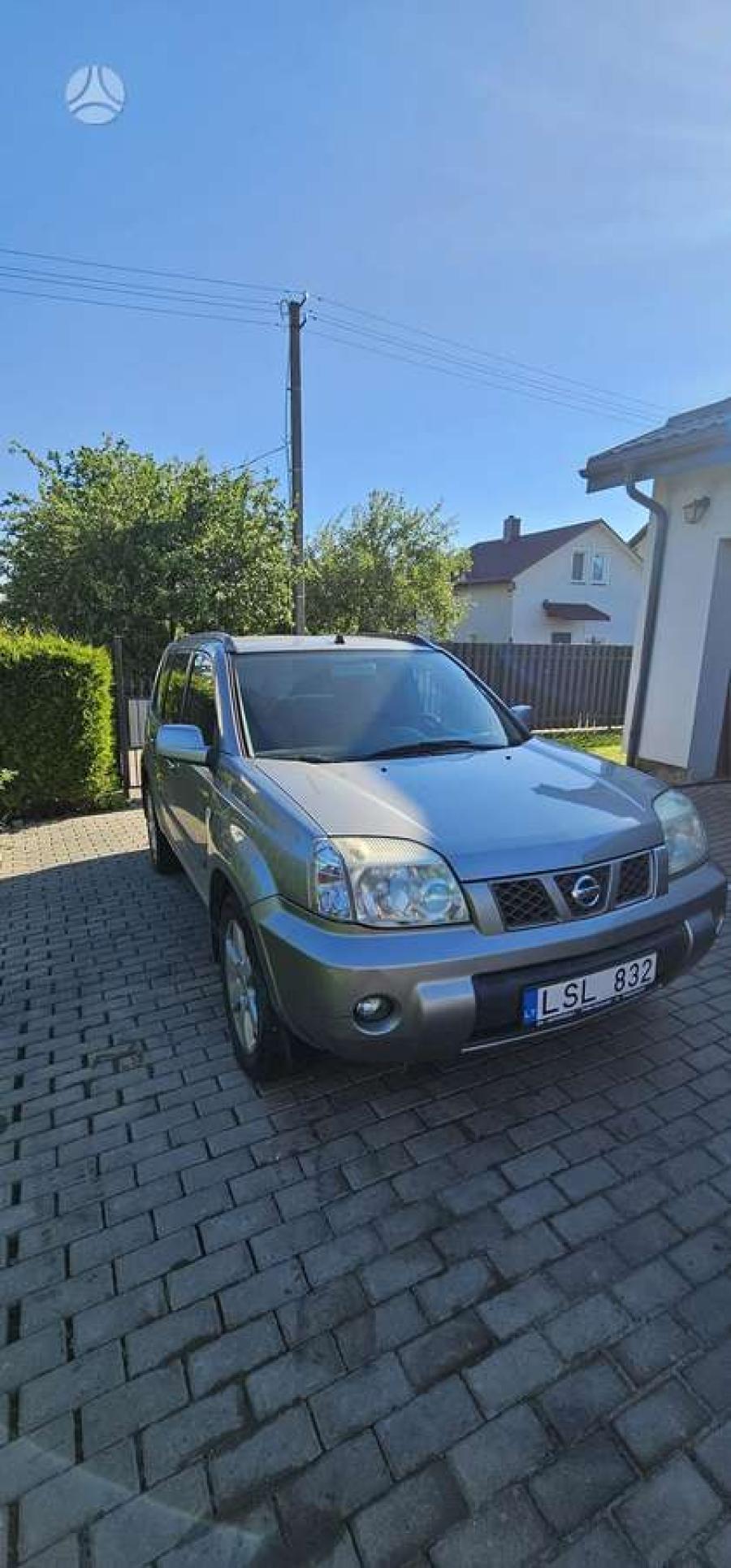 Grey Nissan X-Trail 2005 in Vilnius, with an engine capacity of 2.18 L and mileage of 223 thousand km for 1500 €, photo 4 on AUTOMOTO.COM.LV